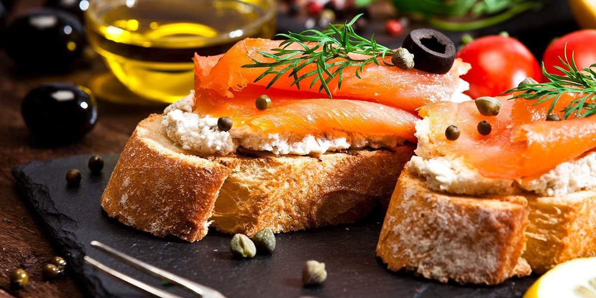 Difference Between Lox, Smoked Salmon, & Gravlax | Fulton Fish Market